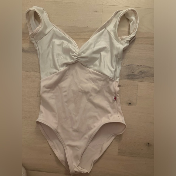 Yumiko | Other | Yumiko Light Pink And White Velvet Trim Leopard | Poshmark